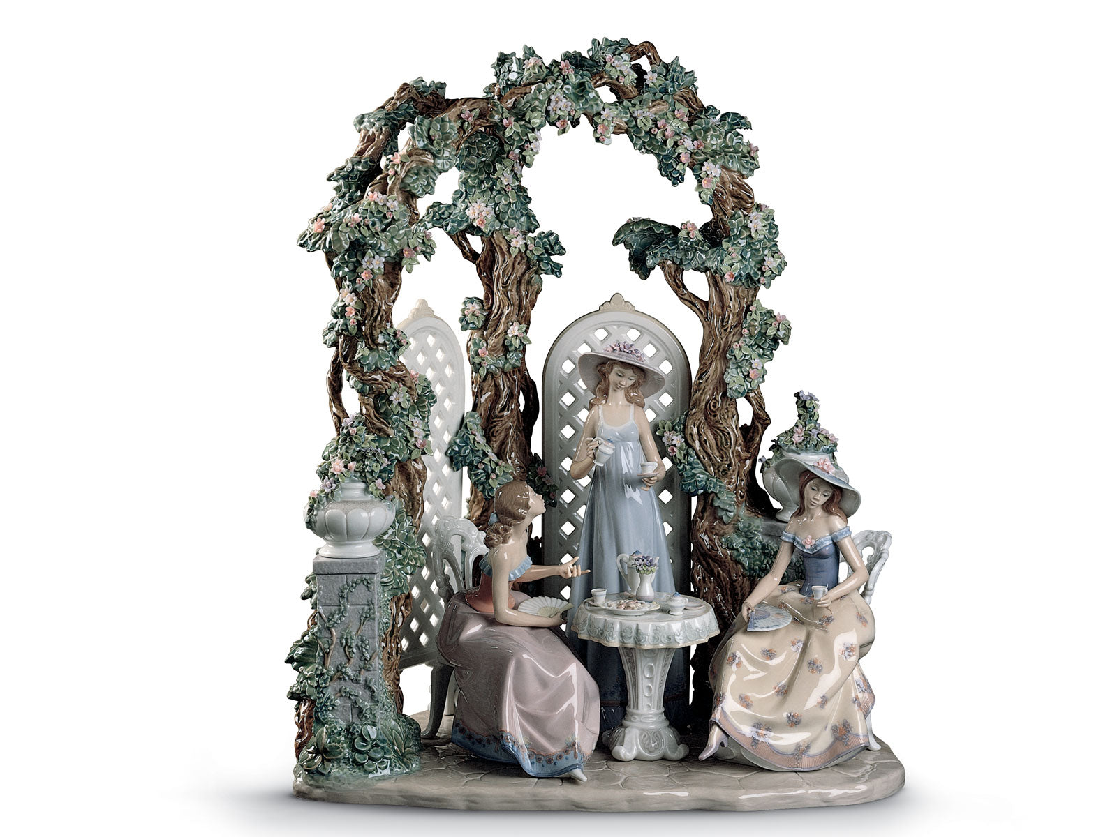 Lladro Tea In The Garden (Limited Edition of 2000) | The Chinashop®